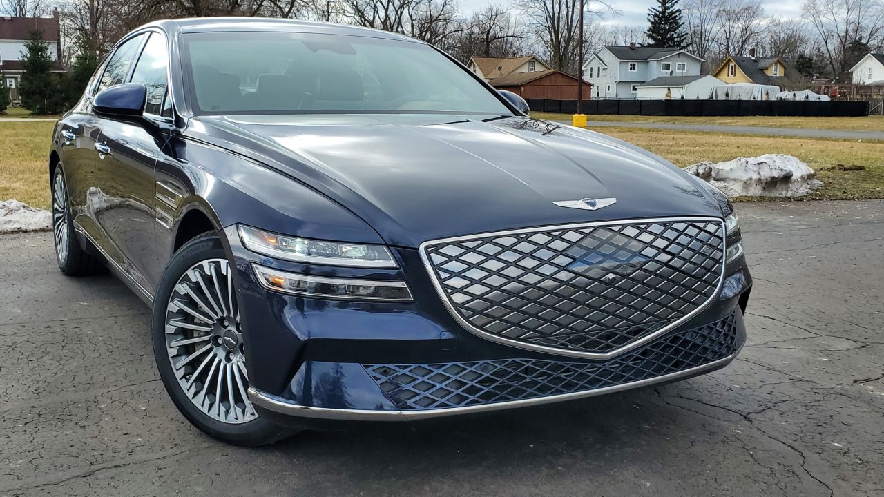 First Drive: 2024 Genesis G80 Electrified - An EV for the Mainstream - Headlight.news